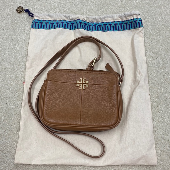 Tory Burch | Bags | Nwot Tory Burch Crossbody Tan | Poshmark